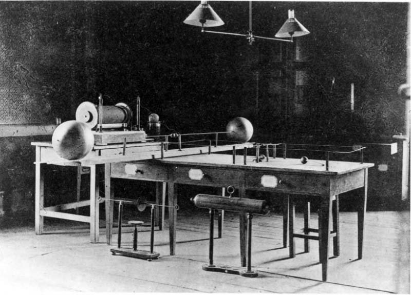 All You Need To Know About The History Of PCB Evolution - JHYPCB